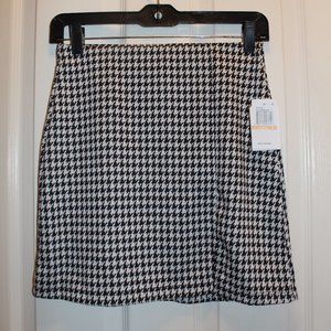 Hippie Rose | Skirts | Hippie Rose Houndstooth Mini Skirt Black And ...